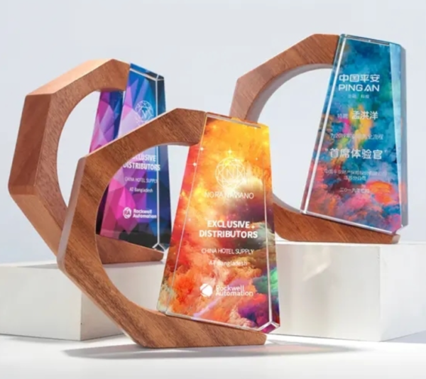 Custom Wooden Crystal Trophy - PrintnGift - Corporate Gift Singapore